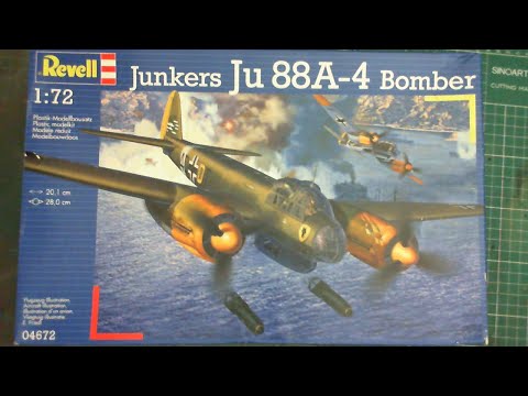 Revell 1/72 Scale Junkers Ju 88 A-4 Bomber #04672 Un-Boxing