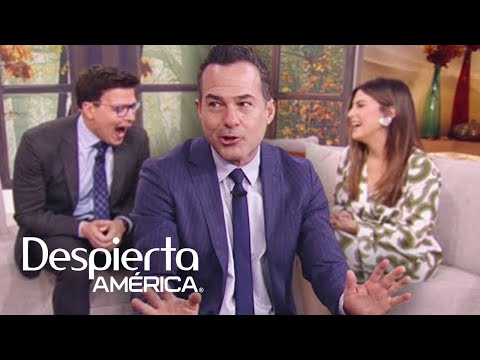 Carlitos took off his shoe to show his feet on the show and had a hole in his sock | DA