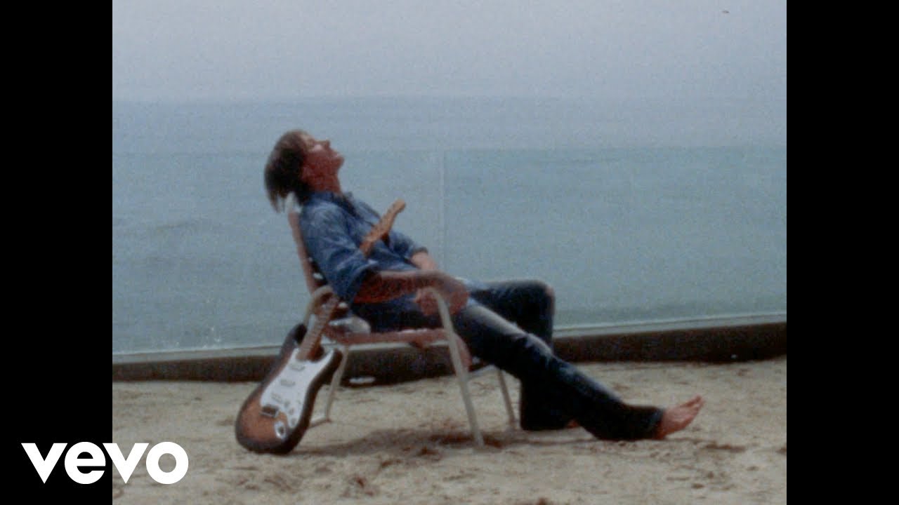 Keith Urban - Summer Breeze (Official Lyric Video)