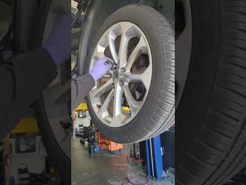 NZ DIAG! How To Remove A Stuck Wheel Due To Rust.Quick Tip! #automotive #shorts #auto #carrepair