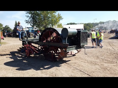 Built to Plow! A "Clumsy" Pre-30 Farm Tractor. The RARE 1916 Rumely Ideal Pull!