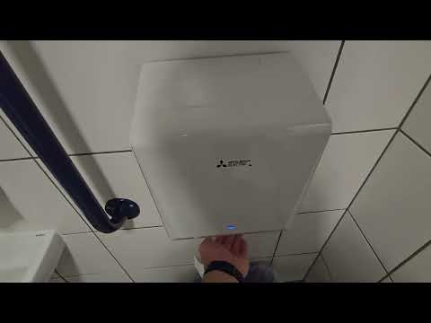 Mitsubishi Jet Towel Smart | Marks & Spencer, Oxford St. | London, UK