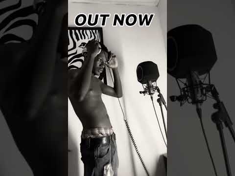 Listen to bray3n on audio Mack name :Lyrical Boy.