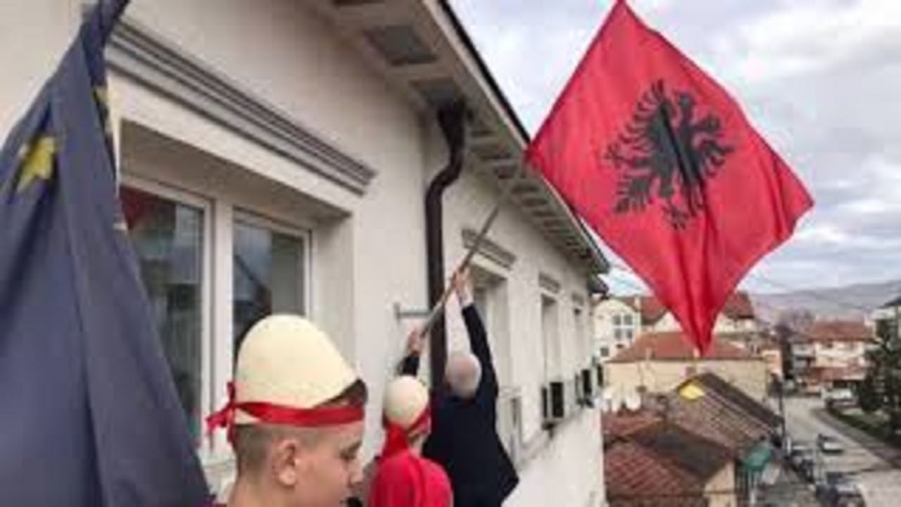 Kryetarët shqiptarë të komunave në Preshevë dënohen për 28 Nëntorin ... Kryetarët shqiptarë të komunave në Preshevë dënohen për 28 Nëntorin ...
