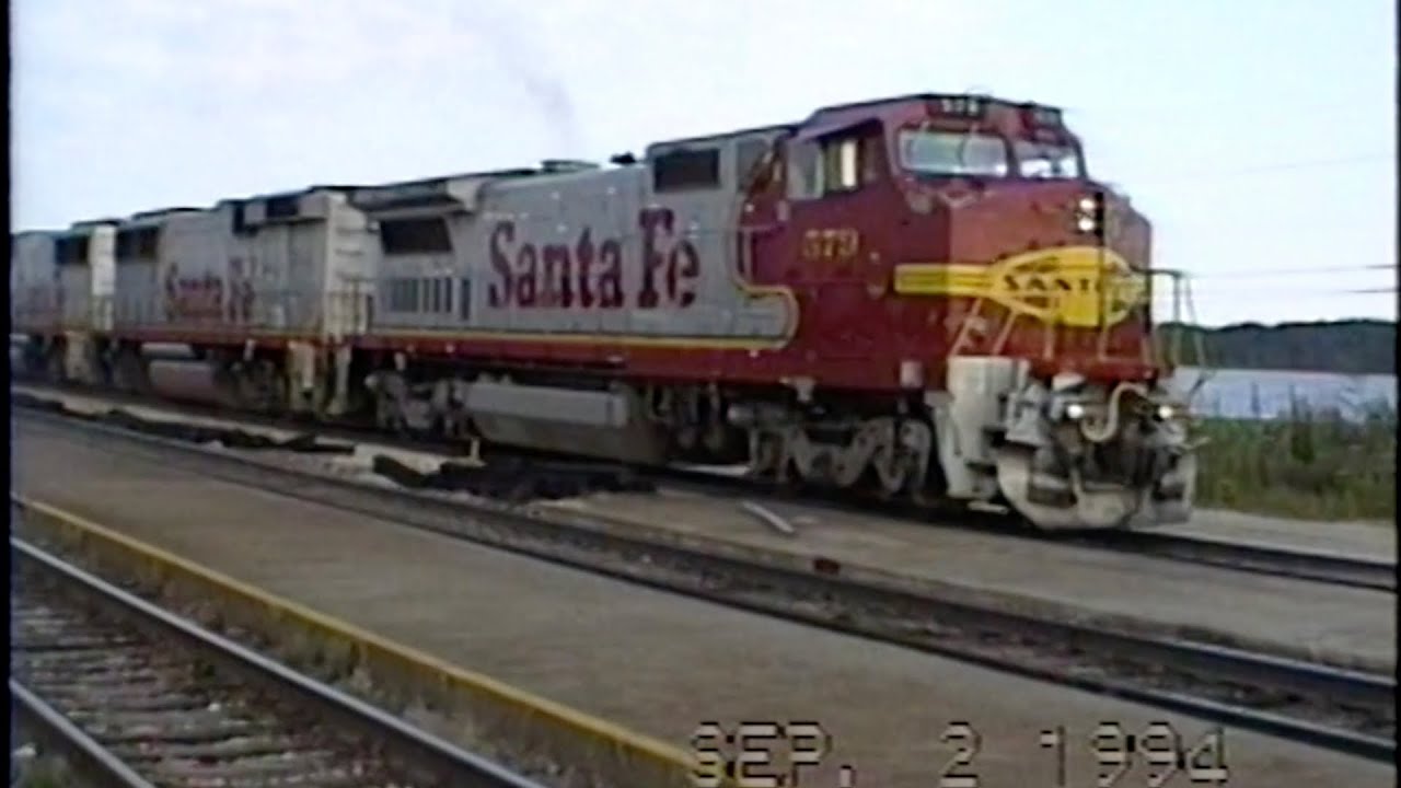 1994_09_02 ATSF TPW Ft Madison IA GP60B's GP35's