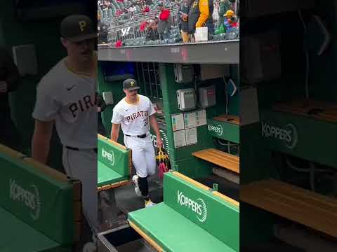 First look at MLB top prospect Paul Skenes in Pittsburgh with the Pirates | Yahoo Sports