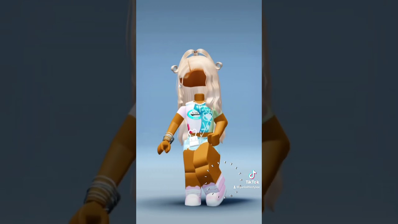 Roblox outfit codes for bloxburg & berry avenue/ Brookhaven #outfitcodes #robloxoutfits