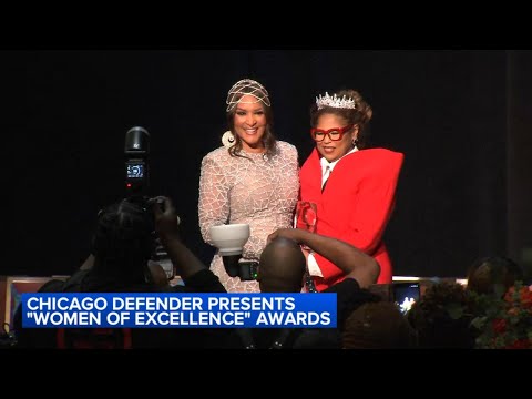 ABC7 anchor Cheryl Burton honored at Chicago Defender 'Women of Excellence' awards ceremony