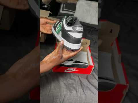 Unboxing: Nike Dunks sneakers purchased off StockX