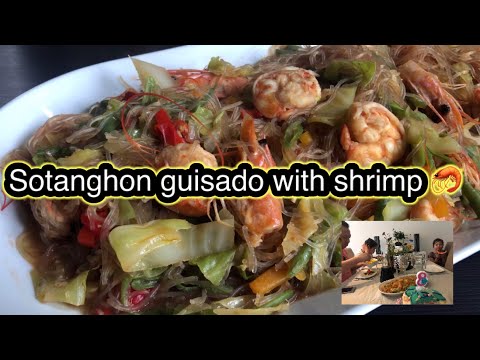 Sotanghon Guisado /Pancit guisado/Stir fry Vermicelli Noodles/Pancit Guisado with shrimps/ Noodles