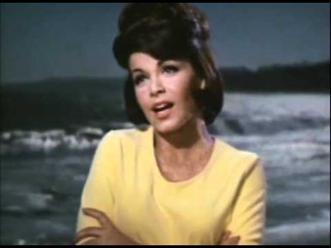 Wideo Wednesday 4/10/13 Remembering Annette Funicello | TrekkerScrapbook