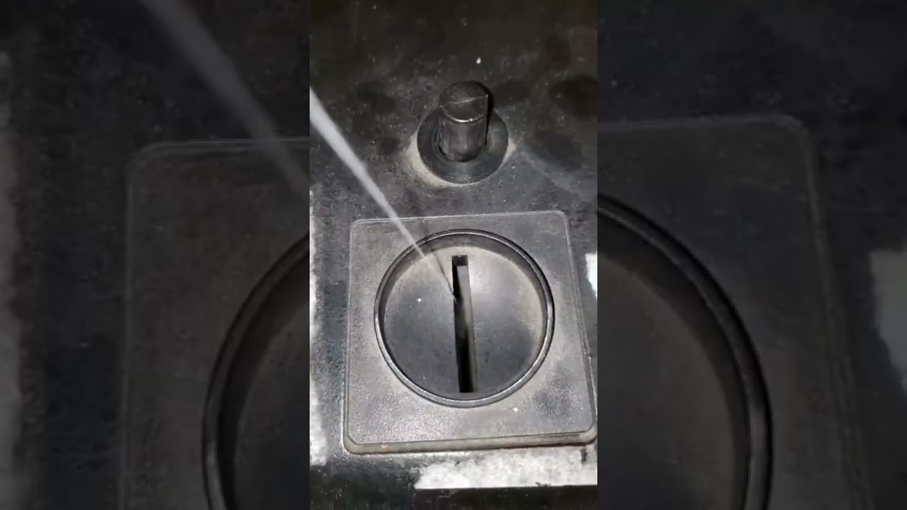 Will a Quarter on a String Work in a Vending Machine? #shorts