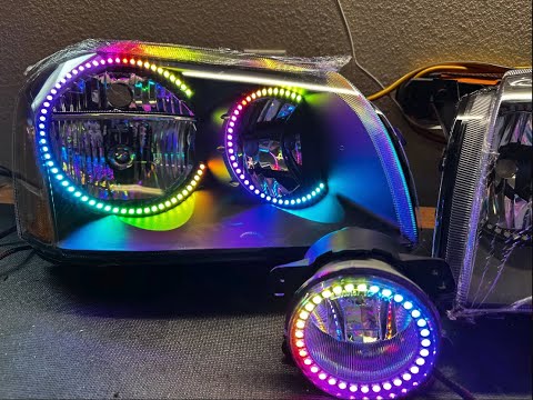 2005-2007 Dodge Magnum RGBW Color-Chasing Flow Series LED Halo Custom Headlights - AutoLEDTech