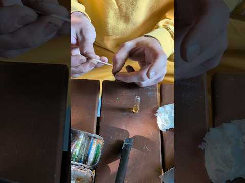 Freehand marking of a queen