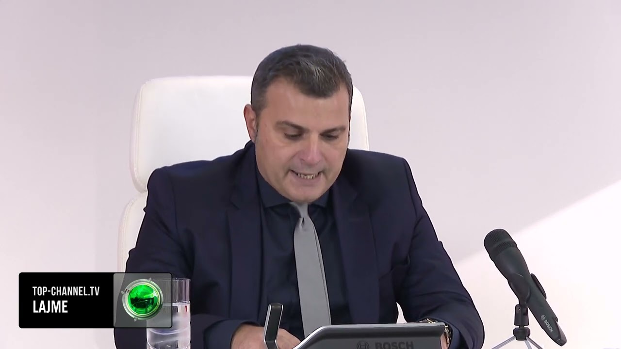 Top Channel/ Shtrenjtohen kreditë në lekë! Furtunë për ekonominë ... Top Channel/ Shtrenjtohen kreditë në lekë! Furtunë për ekonominë ...