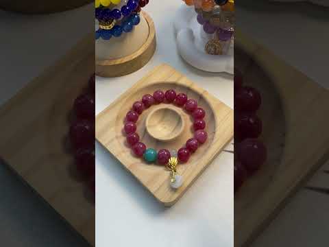 Red Stripe Emerald Shadow! "Crimson Story" bracelet making tutorial #crystals #beads #claybracelet
