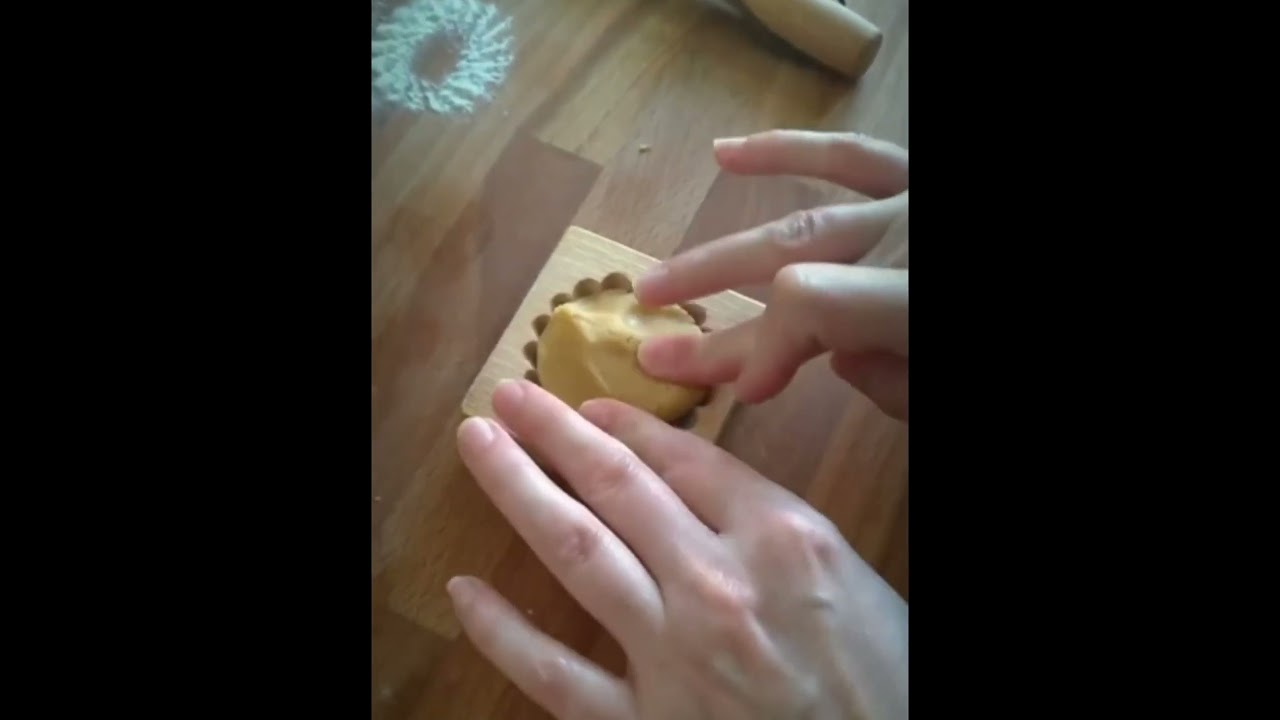 3D Wooden Cookie Cutter Moulds for DIY Baking, Engraved Embossed Biscuit Molds, for Gingerbread