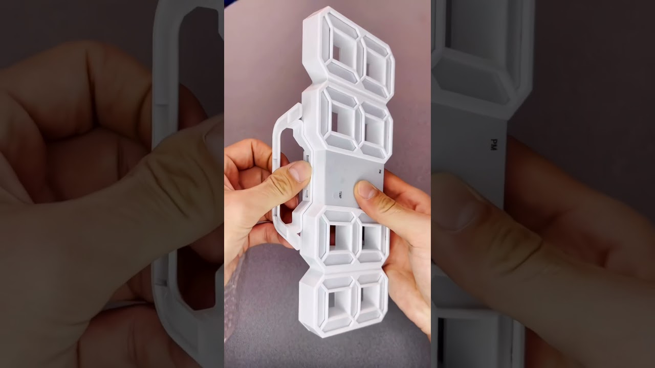 Electronic 3D LED Digital Clock, full of sense of science and technology, simple night light, I like