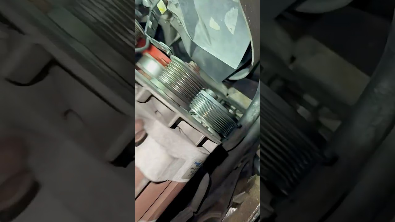 Cummins ISB 6.7 serpentine belt, constantly replacing. Found issue. #diesellife #cummins #bluebird