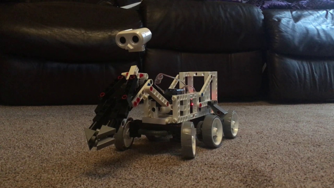 A Remote Control Mars Rover (Review Clip)