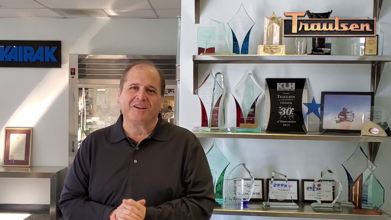Another Traulsen Difference: Compact Prep Table Performance