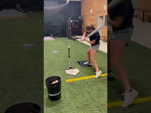 Warming up with the TAP lateral Plyo Angle! #baseball #softball #hitting #mlb #fyp #training #sport