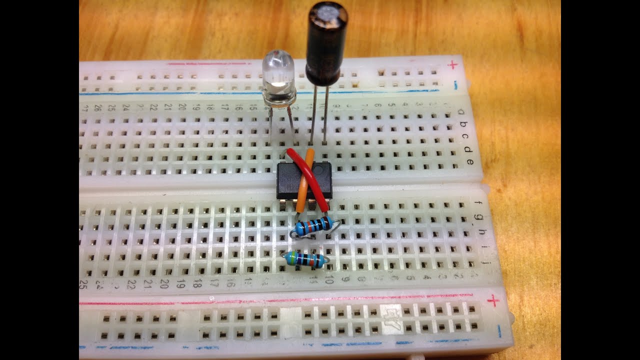 Make a single LED flash using a 555 Timer IC