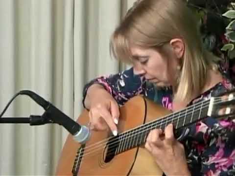 Polly and the Classical Guitar – PollyMaynard.com