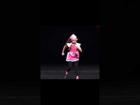 Idk… I find this funny #dancemoms #abbyleemiller #maddieziegler #drama #trend #shorts #edit #funny