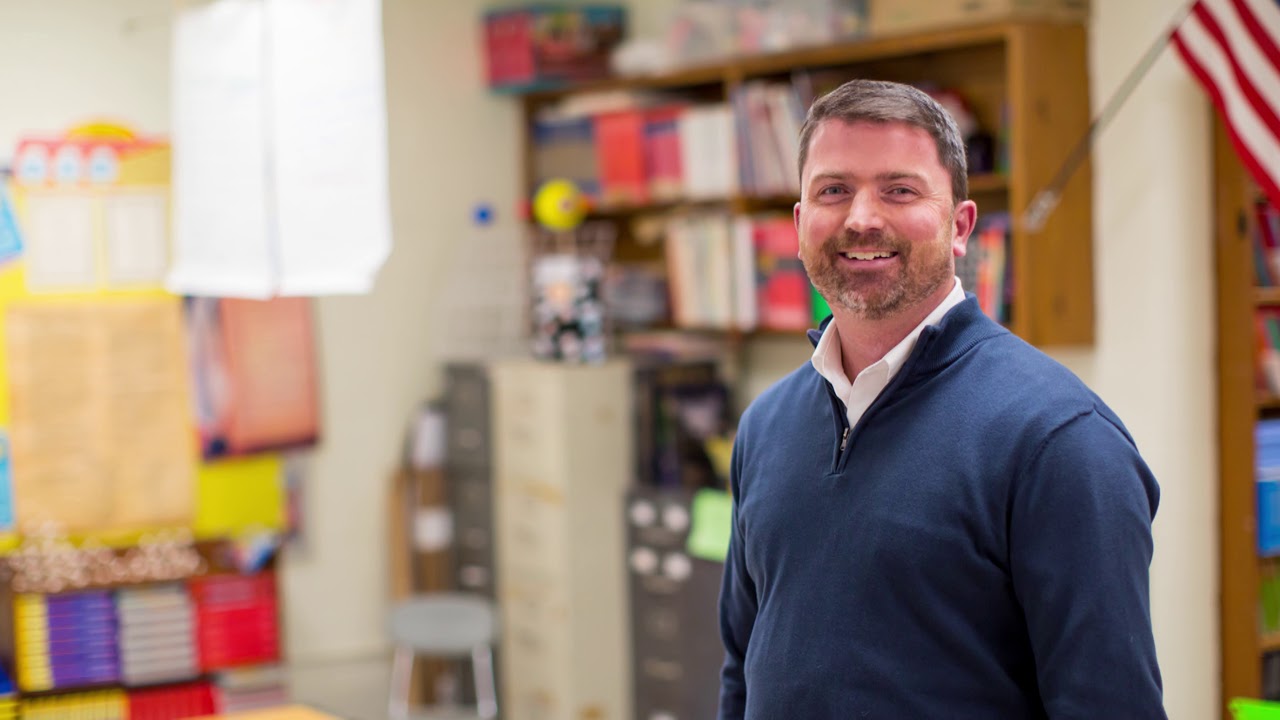 Why You Should Apply for the John McCormack CEA Award for Teaching Excellence