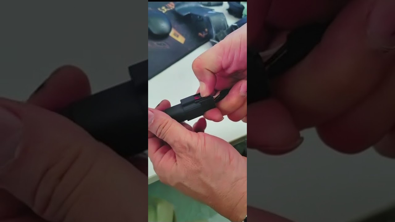 Quick Guide: Pulling Out the SIZIOM Tail Light Harness Safely