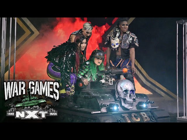 WWE 8 superstars made entrance in military tank WWE के 8 फेमस ...