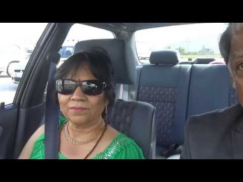 Aruna & Hari Sharma at Opus Bilprovning Uppsala-Librobäck ELP 655, Jul 27, 2016