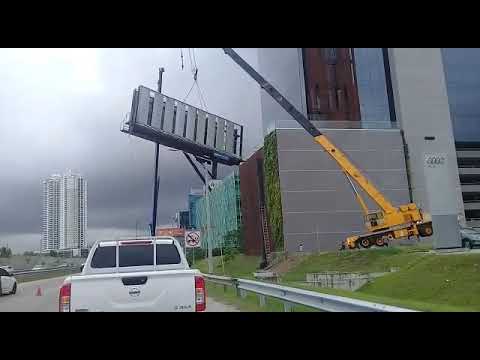 Accidente de grúa en izaje Panama Corredor Sur