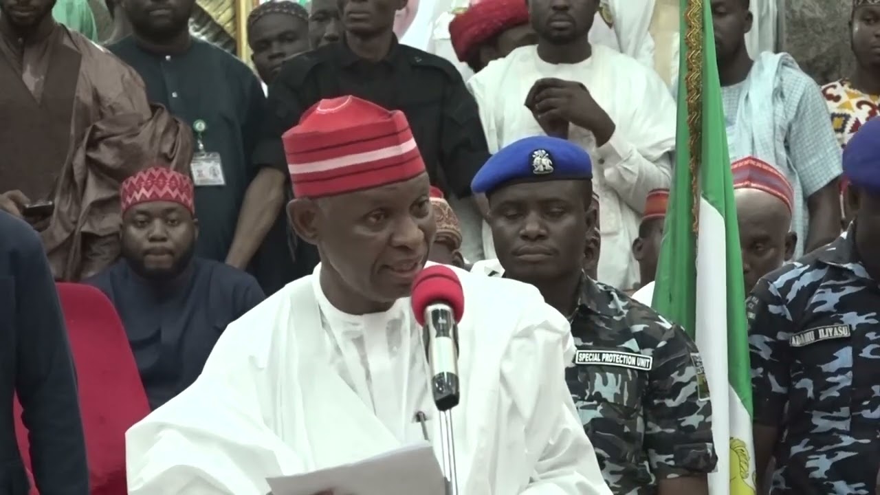 VIDEO: Sanusi Receiving Letter As Appointment As 16th Emir of Kano