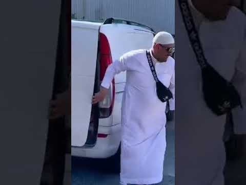 Immigrant Dumping His Load For All To SEE