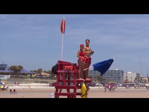 Thousands crowd Volusia County beaches on Memorial Day weekend. How these teams keep them safe