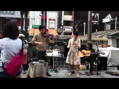 MORICO rong chơi đường phố Namba-Osaka (17/04/11)