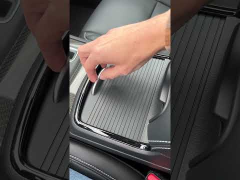 Cool Features of the 2023 Chrysler 300C #automobile #car #Chrysler #Chrysler300C #sedan