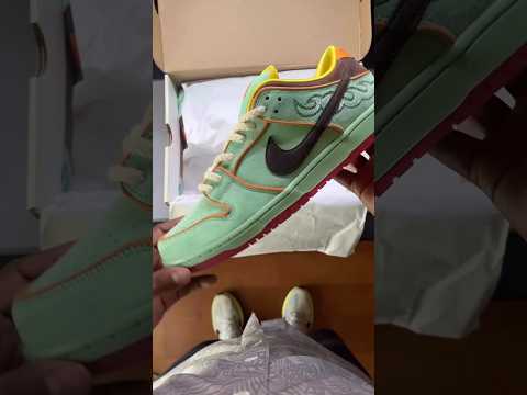 Nike SB Dunk Low ‘Rodeo’ Sneaker Unboxing 🤠