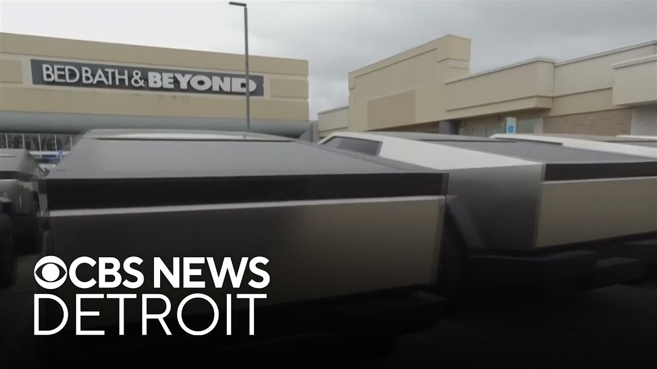 Tesla Cybertrucks Pile Up in Detroit Parking Lot. What Are They Doing ...