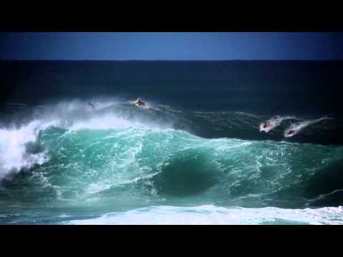Episode 02: Waimea Bay - BILLABONG Girls team training