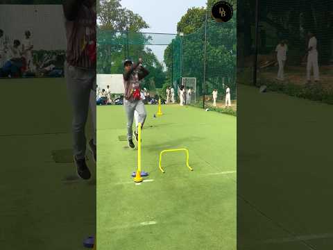 Left arm spin bowling with right jump and foot in cricket #yadavbrand2song #cricketcoaching #yt