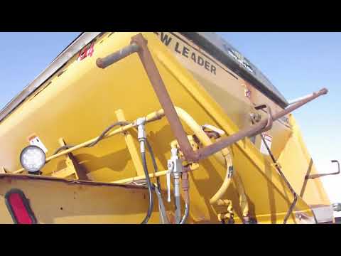 2000 Ag-Chem 8103 Terragator Dry Fertilizer Spreader BigIron Auction 3-31-2021