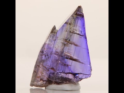 18.2 carat "Shark Fin" Unheated Tanzanite Crystal