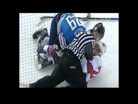 Graham Millar vs. Aaron Irving, March 02, 2014 - Saskatoon Blades vs ...