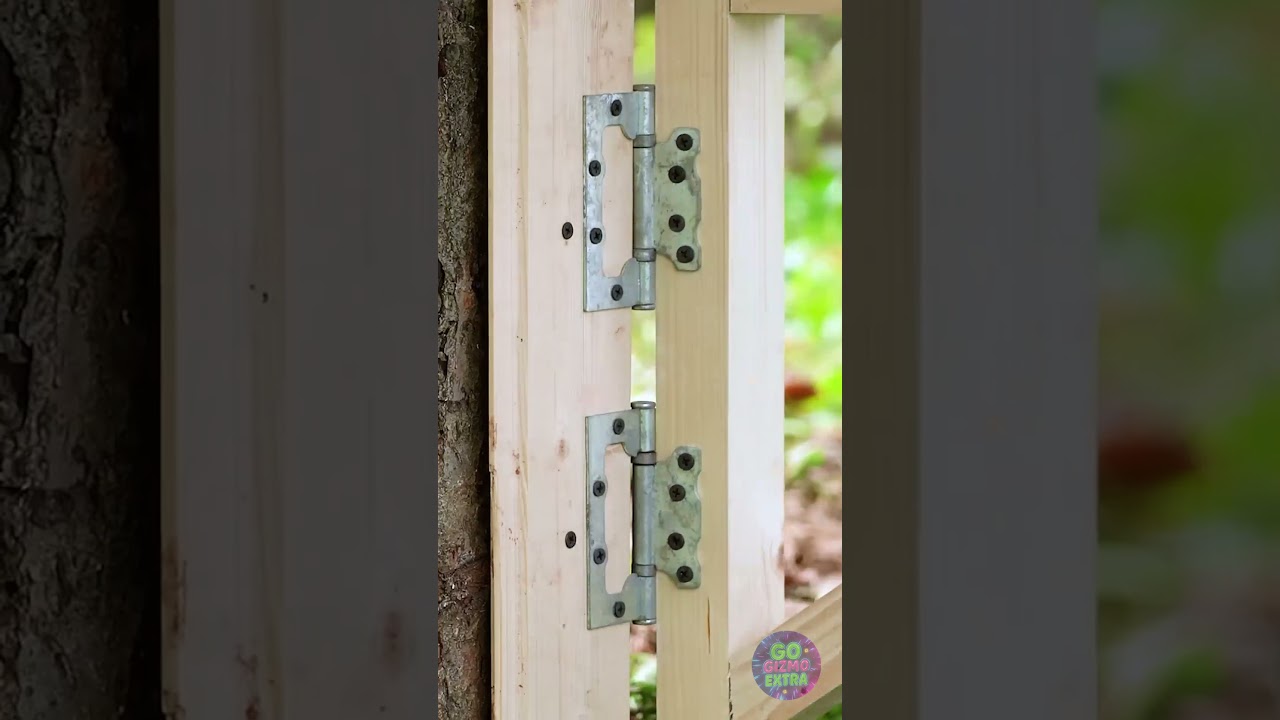 Turning a tree into a work of art! 🌳✨