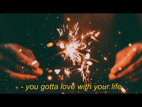 hollyn - love with your life (slowed + reverb)