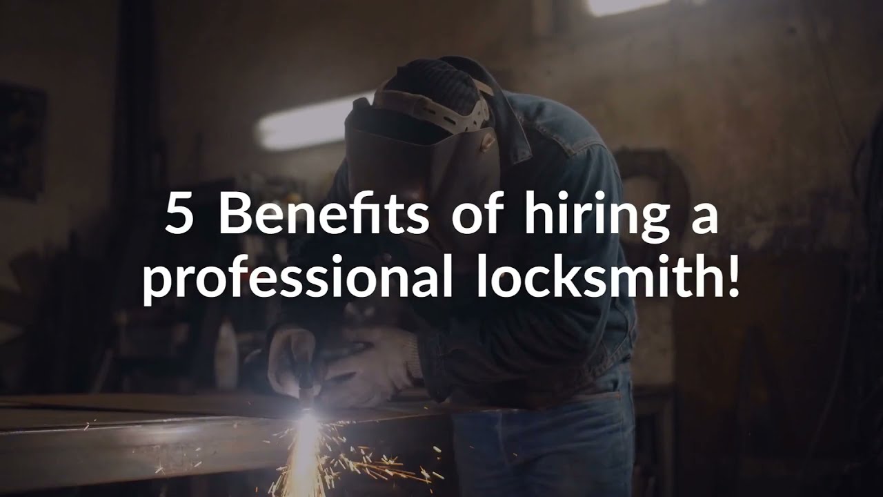 Benefits Of Hiring A Professional Locksmith To Program And Replace A New Car Key