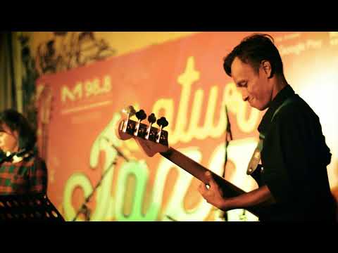 SATURJAZZ: Tarrasokya - Kala Cinta Menggoda (Chrisye COVER) | LIVE AT M RADIO SURABAYA